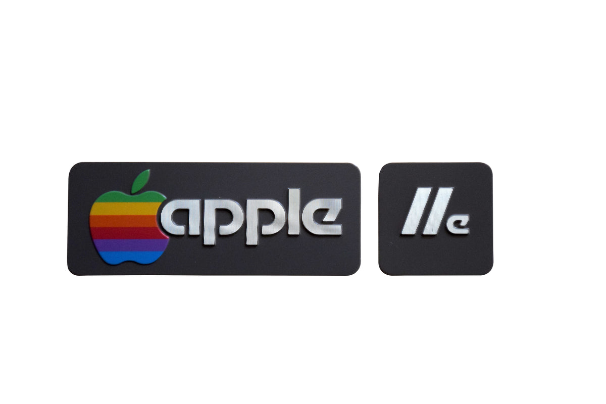 Refurbished Apple IIe Badge Pair – MacEffects